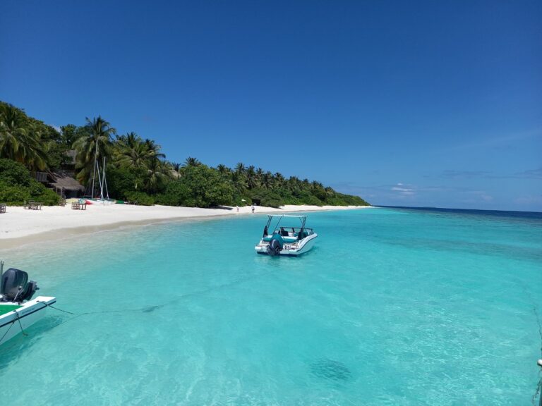 Malediven Inselhopping: Traumhafte 14 Tage im Paradies
